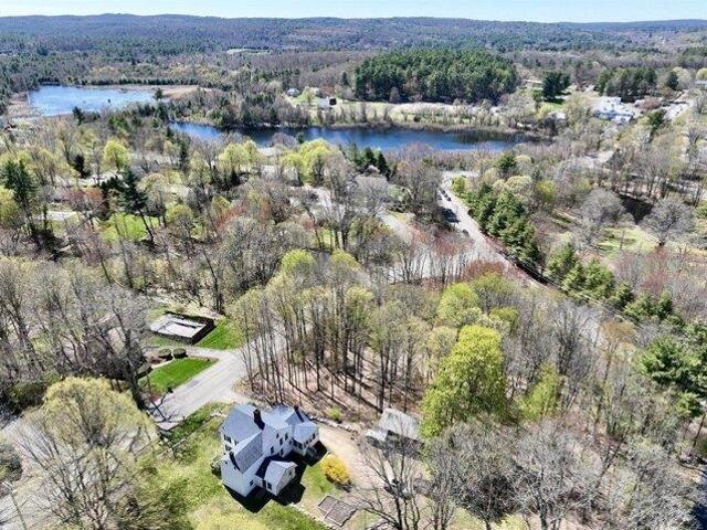 house with 4 bedroom, Sturbridge MA DS102922149