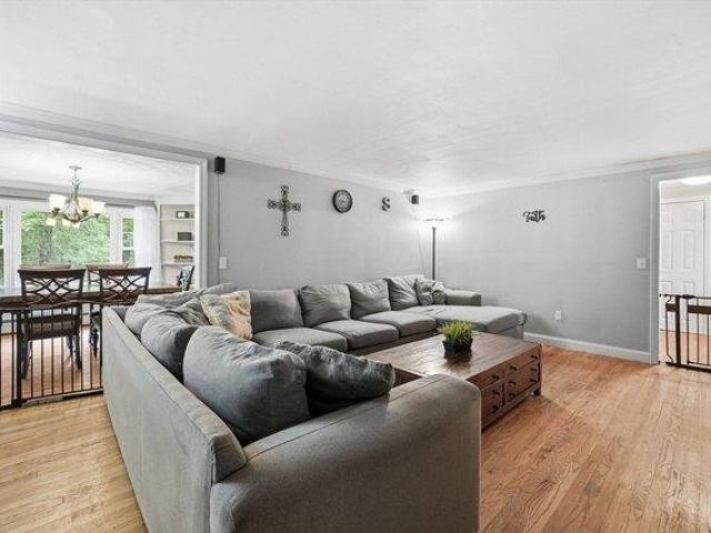 house with 4 bedroom, Sturbridge MA ES105060527