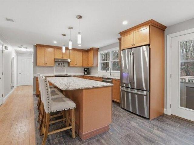 house with 4 bedroom, Sturbridge MA ES103435299