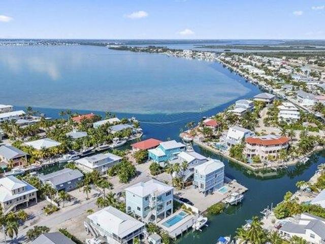 house with 4 bedroom, Summerland Key FL DLS93036423