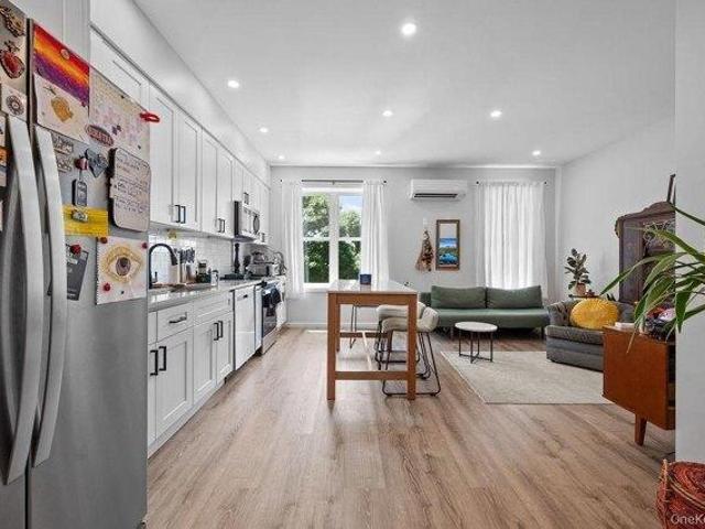 house with 4 bedroom, Sunnyside NY ES105207053
