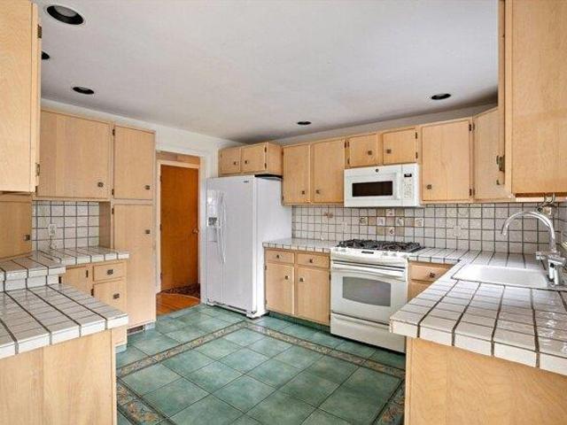 house with 4 bedroom, Sudbury MA ES102962416