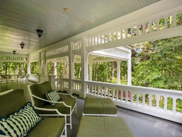 house with 4 bedroom, Suffern NY ES103620785