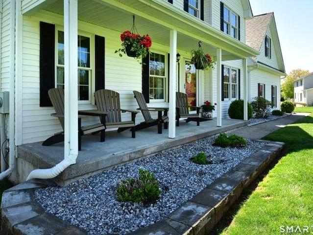 house with 4 bedroom, Suffield CT ES103435484
