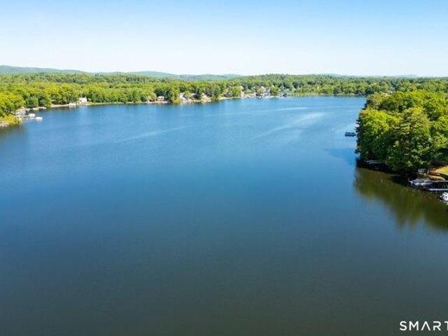 house with 4 bedroom, Suffield CT ES103932843