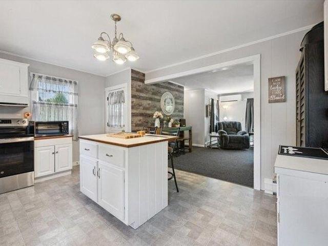 house with 4 bedroom, Sullivan ME DS103101049