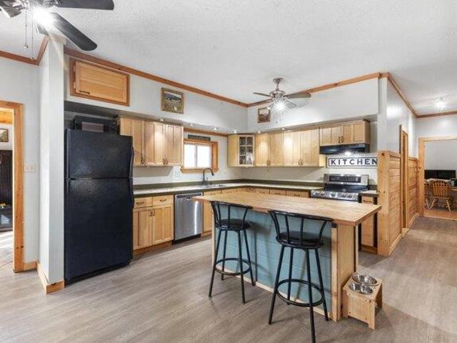 house with 4 bedroom, Surry ME ES105112873