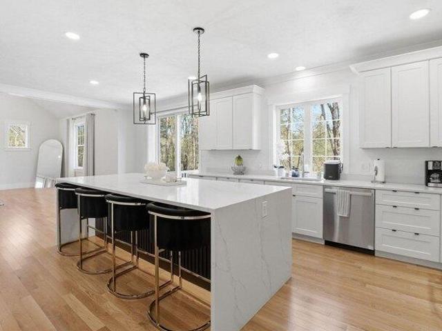 house with 4 bedroom, Sutton MA DS103222430
