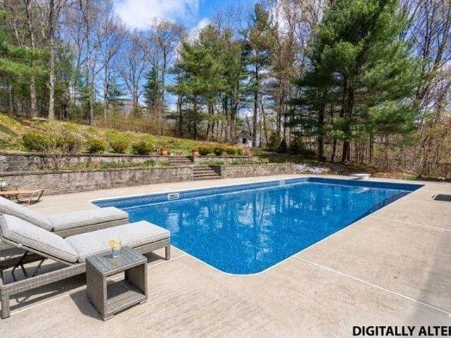 house with 4 bedroom, Sutton MA ES102961783