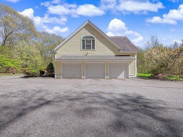 house with 4 bedroom, Sutton MA ES103500370