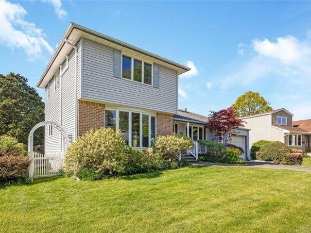 house with 4 bedroom, Syosset NY DS103620673