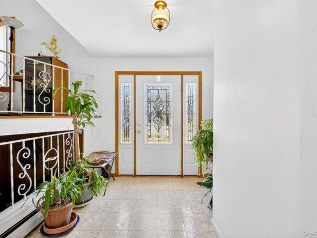 house with 4 bedroom, Syosset NY ES104904344