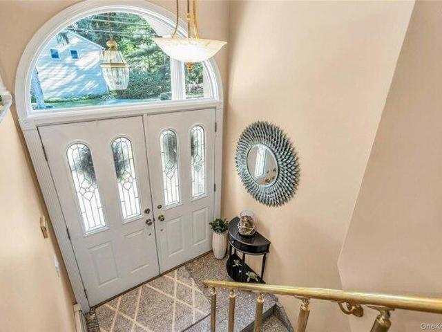 house with 4 bedroom, Syosset NY ES104921723
