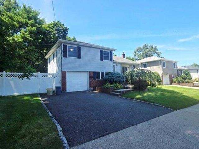 house with 4 bedroom, Syosset NY ES104922378