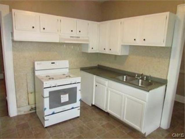 house with 4 bedroom, Syracuse NY DS88643158