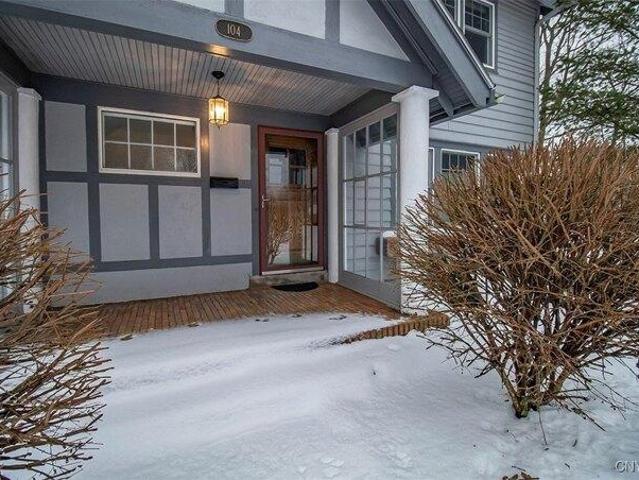 house with 4 bedroom, Syracuse NY ES103620888