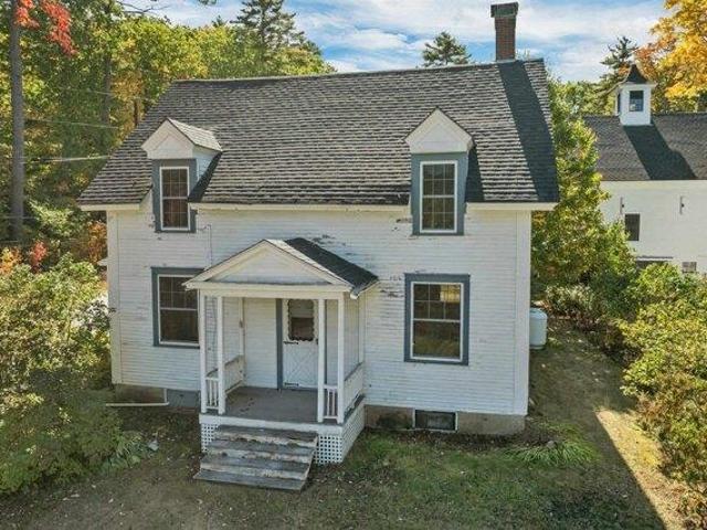 house with 5 bedroom, Tamworth NH DLS102120695
