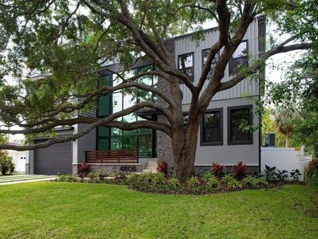 house with 5 bedroom, Tampa FL DLS92324723