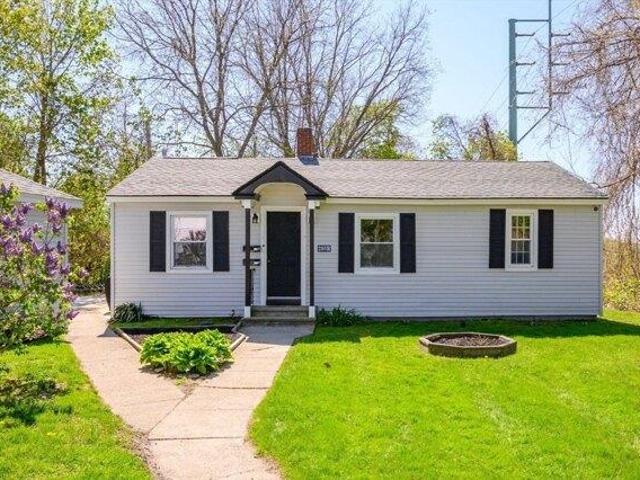 house with 5 bedroom, Taunton MA DS103224482