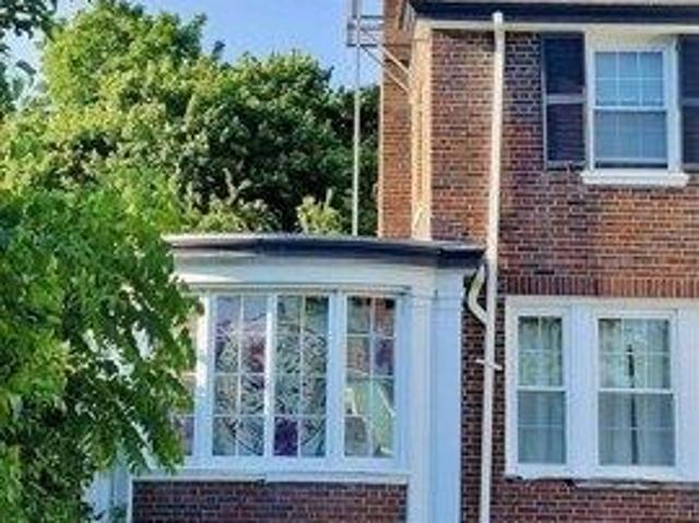house with 5 bedroom, Taunton MA ES104543089