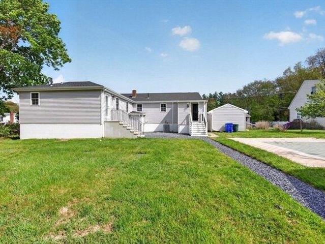 house with 5 bedroom, Taunton MA ES103188038