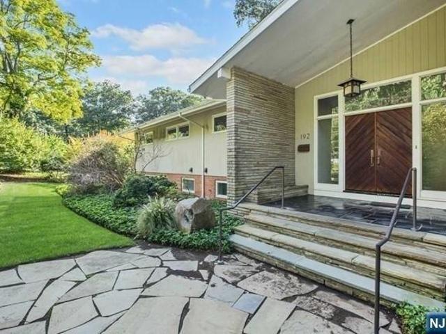 house with 5 bedroom, Tenafly NJ DS102824885
