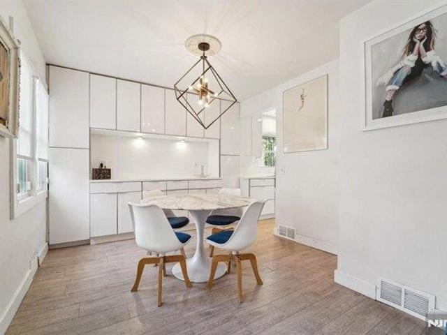 house with 5 bedroom, Tenafly NJ ES104441977