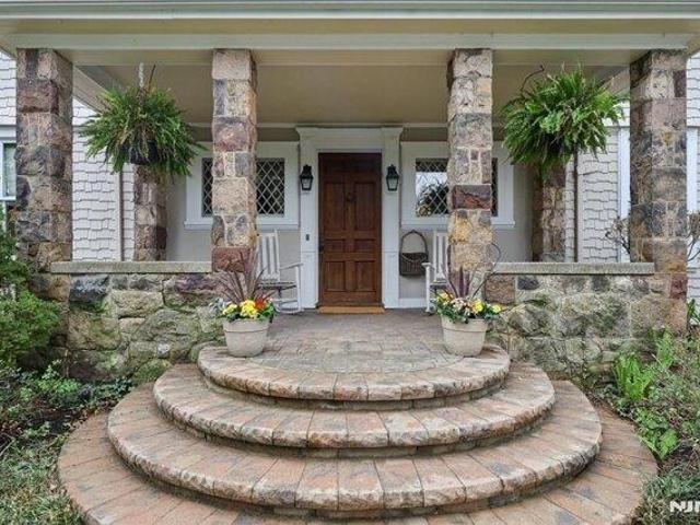 house with 5 bedroom, Tenafly NJ ES104605096