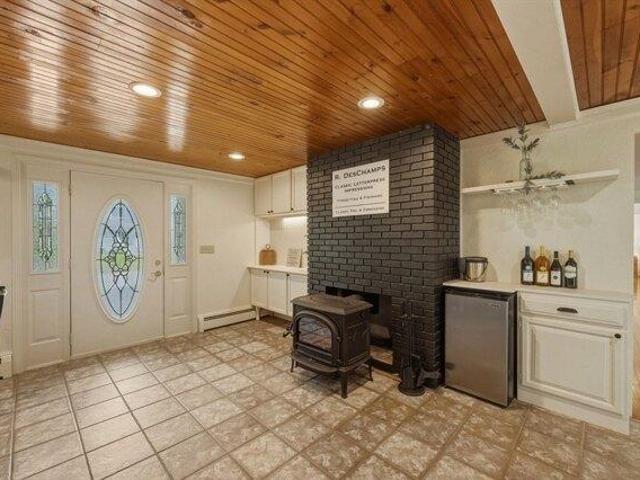house with 5 bedroom, Tewksbury MA DS104331320