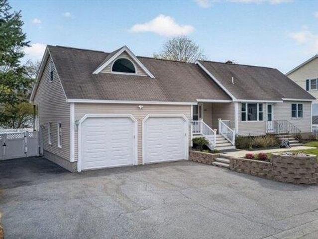 house with 5 bedroom, Tewksbury MA ES103437544