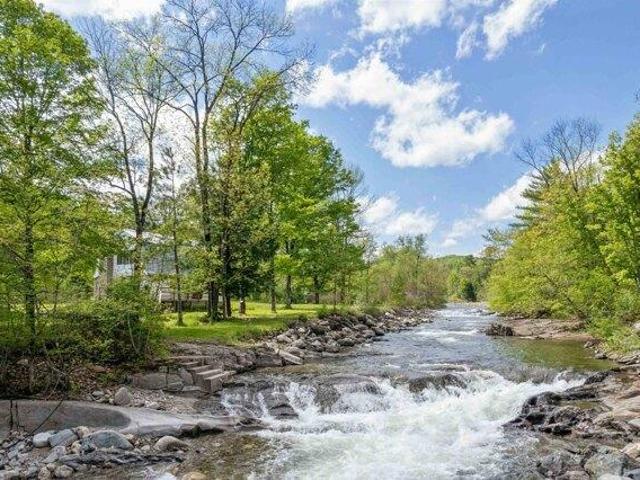 house with 5 bedroom, Thetford VT DS103224518