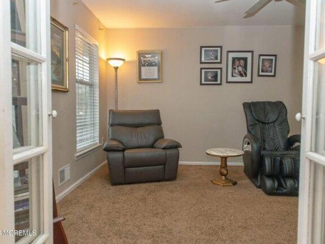 house with 5 bedroom, Toms River NJ DLS101632334
