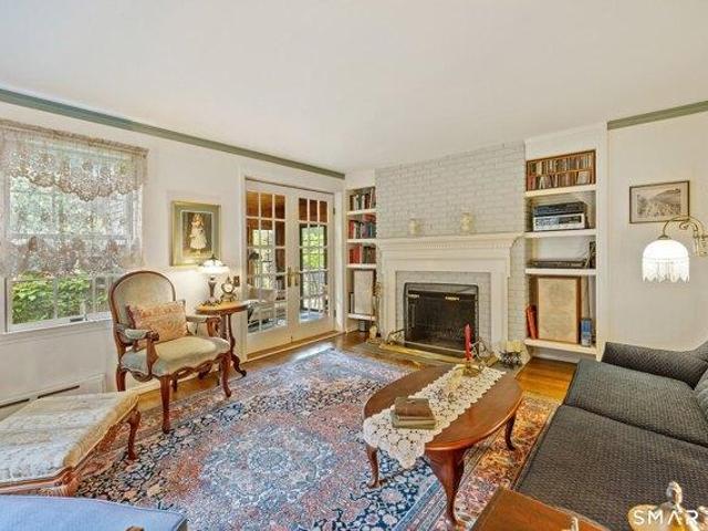 house with 5 bedroom, Torrington CT ES104921225