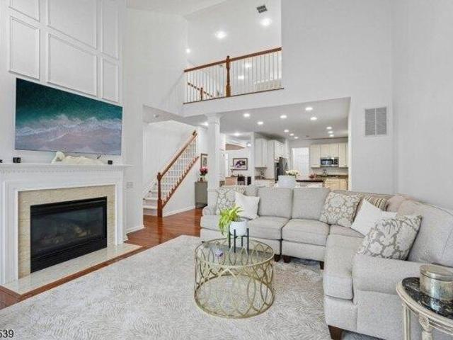 house with 5 bedroom, Totowa NJ ES105274161