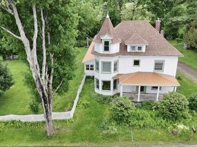 house with 5 bedroom, Troy VT DS103433673