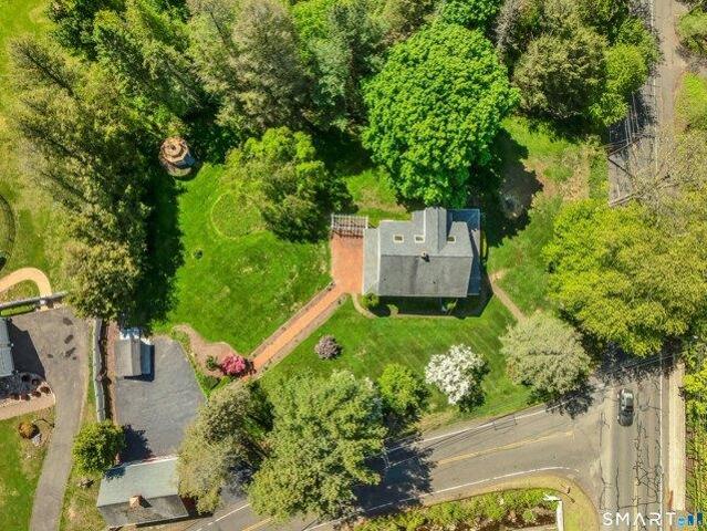 house with 5 bedroom, Trumbull CT ES105156726