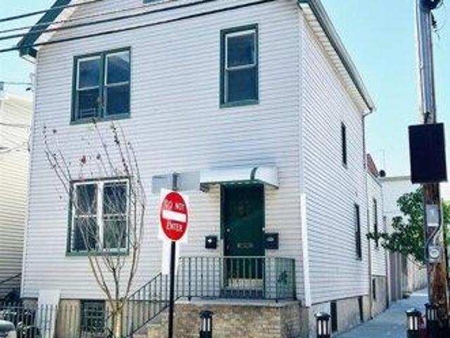 house with 5 bedroom, Union City NJ DLS102258613