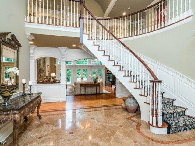 house with 5 bedroom, Upper Saddle River NJ DLS101604367