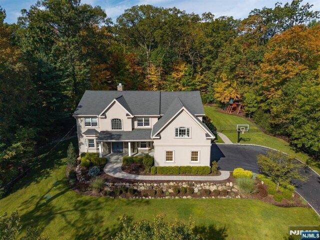 house with 5 bedroom, Upper Saddle River NJ DLS101801505