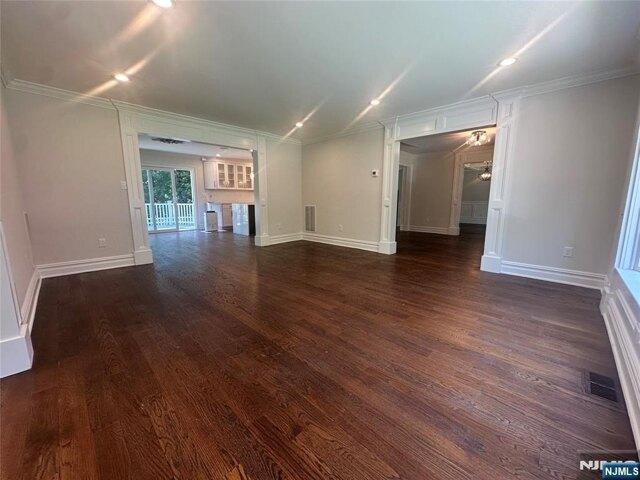 house with 5 bedroom, Upper Saddle River NJ ES105532068