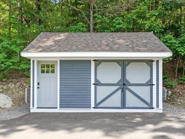 house with 5 bedroom, Upton MA ES103966368