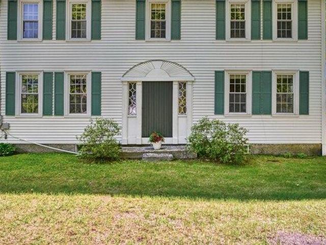 house with 5 bedroom, Vassalboro ME ES104479044