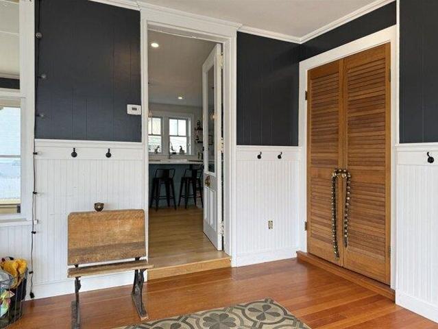 house with 5 bedroom, Vergennes VT ES104542719