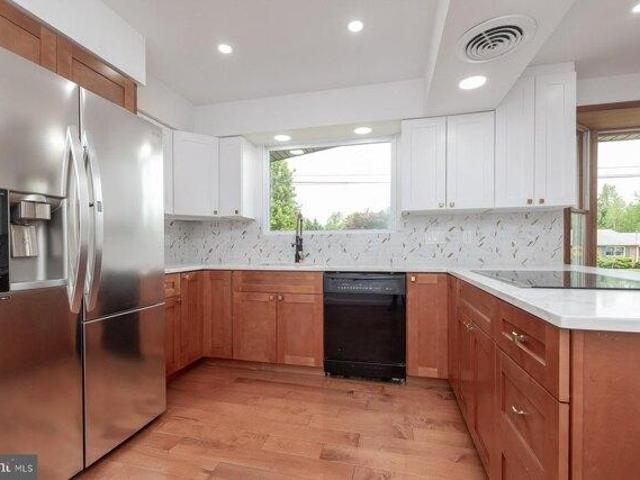 house with 5 bedroom, Vineland NJ DLS102799157