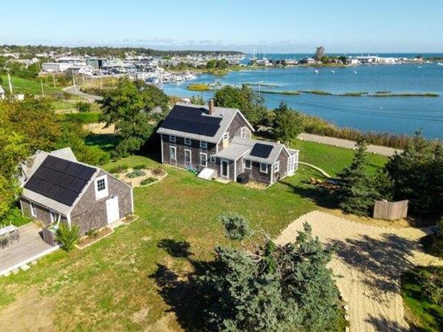 house with 5 bedroom, Vineyard Haven MA ES103851882