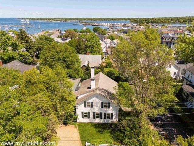 house with 5 bedroom, Vineyard Haven MA ES105116141