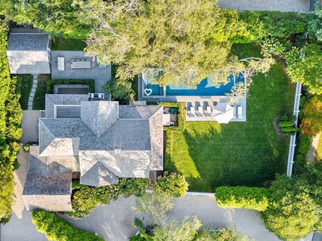 house with 5 bedroom, Village Of East Hampton NY DS102244050