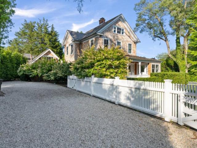 house with 5 bedroom, Village Of East Hampton NY ES98330470