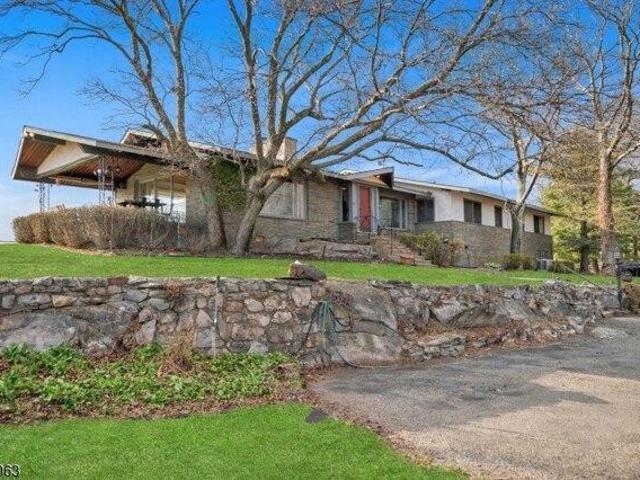 house with 5 bedroom, Wanaque NJ ES104237445
