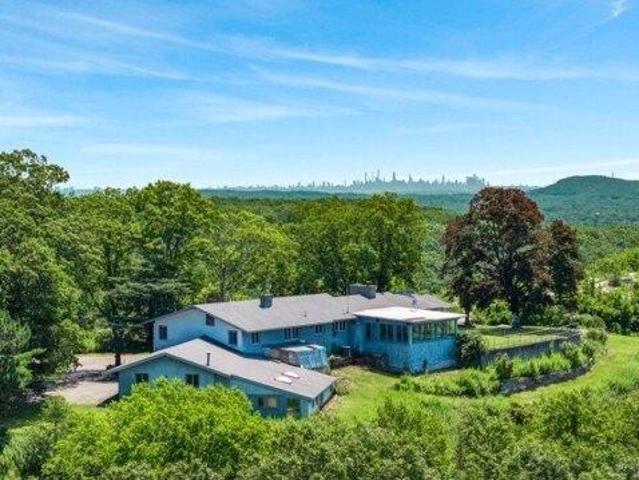 house with 5 bedroom, Wanaque NJ ES104853212